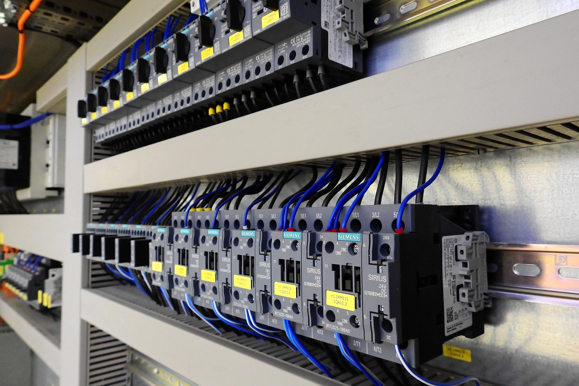 Selectivity on modular circuit breakers: how to achieve the impossible ...