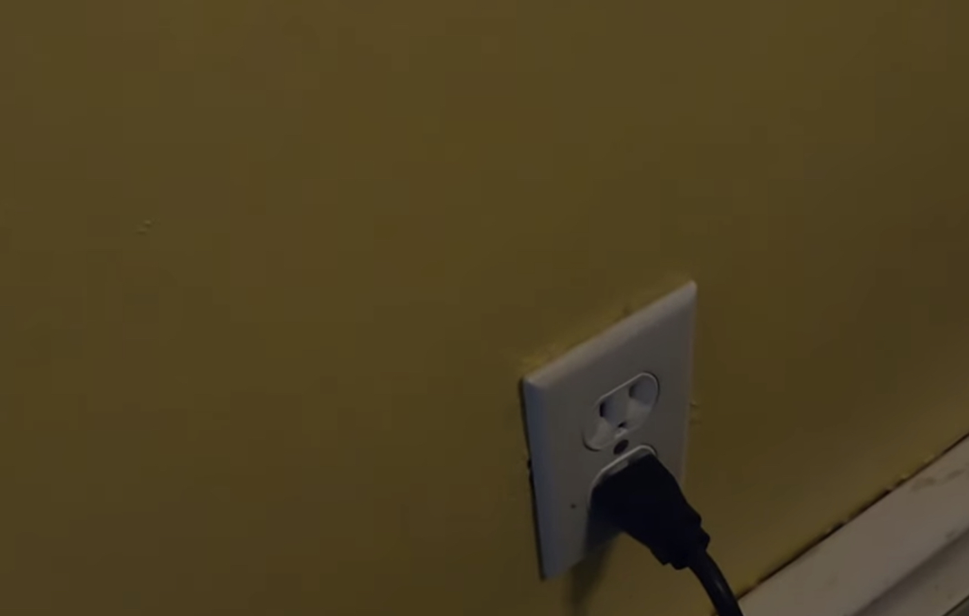 How to Test an Outlet with No Power: A Step-by-Step Guide